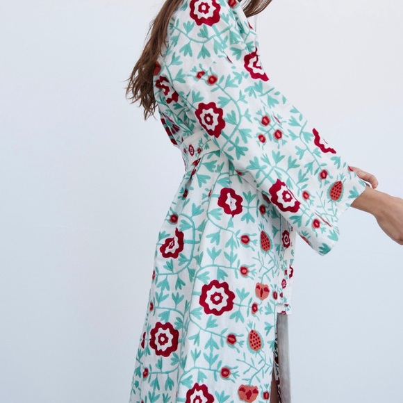 Zara | Kimonos & Yukatas | Bloggers Fav Zara Limited Edition ...